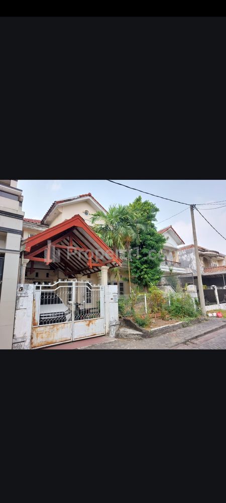 For Sale Only, Rumah di Dian Istana Selangkah dari Graha Family, Loop ...